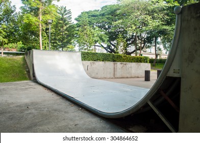 1,242 Skateboard halfpipe Images, Stock Photos & Vectors | Shutterstock