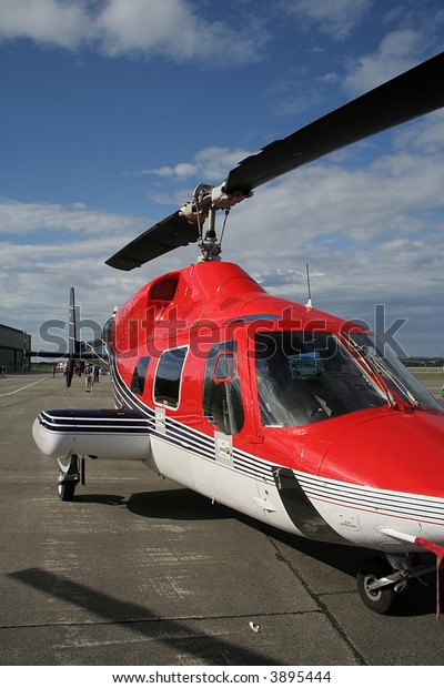 Side View Helicopter Stock Photo 3895444 | Shutterstock