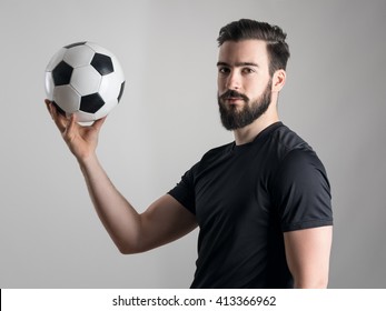 582 Soccer player shoulder Images, Stock Photos & Vectors | Shutterstock