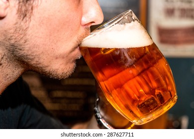 Side View Man Drinking Large Beer Stock Photo 287627711 | Shutterstock
