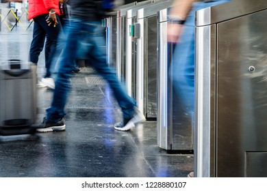 255 Pass through ticket barrier Images, Stock Photos & Vectors ...