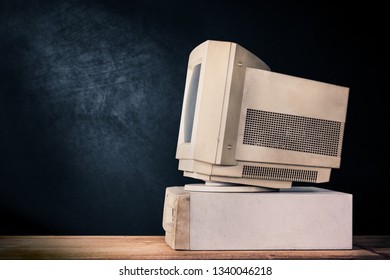 2,060 Old computer side view Images, Stock Photos & Vectors | Shutterstock