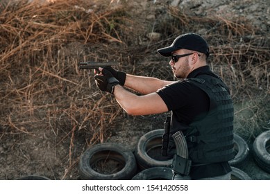 1,056件の「Private security contractor」の画像、写真素材、ベクター画像 | Shutterstock