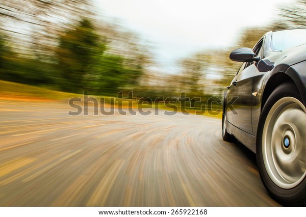 Side View Speeding Car Stock Photo 265922168 | Shutterstock