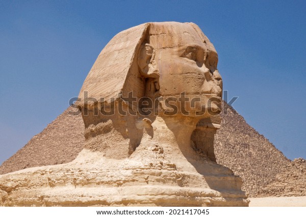 Side View Sphinx Front Pyramid Giza Stock Photo 2021417045 | Shutterstock