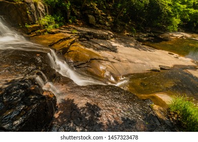 Side View Waterfall Cascading Down Side Stock Photo 1457323478 ...