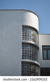 5,396 Rounded corner building Images, Stock Photos & Vectors | Shutterstock