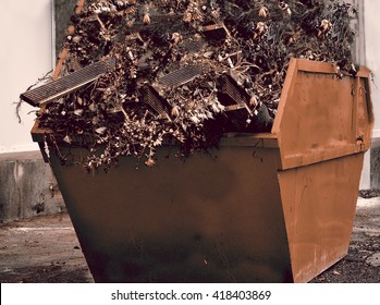 2,685 Garbage skip Images, Stock Photos & Vectors | Shutterstock
