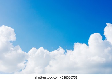 215,421 Cloud warm sky background Images, Stock Photos & Vectors ...