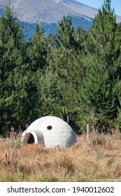 Igloo Stock Photos, Images & Photography | Shutterstock