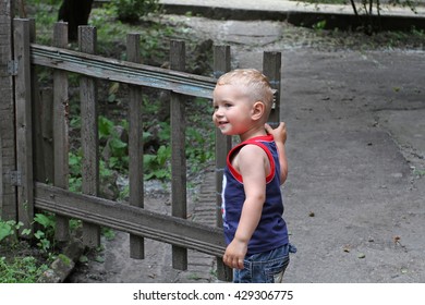 81 Boy walking through gates Images, Stock Photos & Vectors | Shutterstock