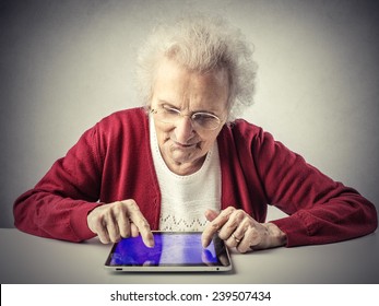 3,244 Grandma Tablet Images, Stock Photos & Vectors | Shutterstock