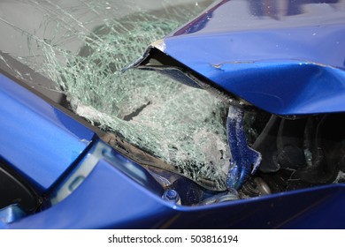 Smashed Car Window Stock Photo 503816194 | Shutterstock