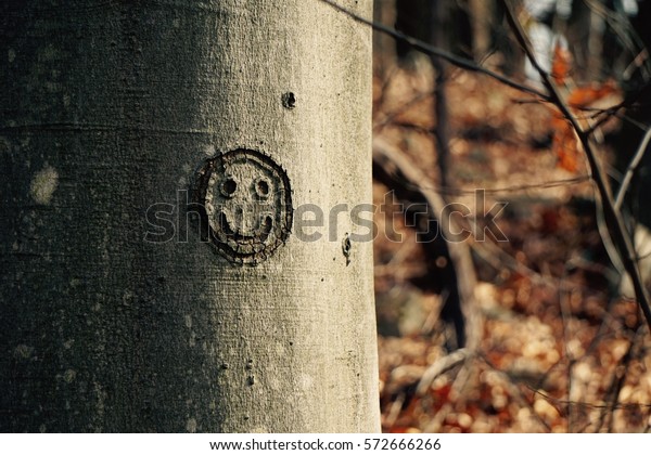Smiley Face Tree Stock Photo 572666266 | Shutterstock
