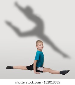 237 Boy doing splits Images, Stock Photos & Vectors | Shutterstock