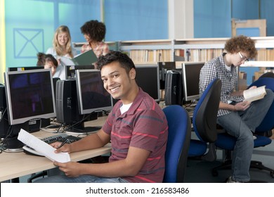 24,837 College It Lab Images, Stock Photos & Vectors | Shutterstock