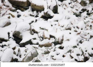 501,807 Snow stone Images, Stock Photos & Vectors | Shutterstock