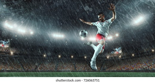 5,559 Football stadium rain Images, Stock Photos & Vectors | Shutterstock