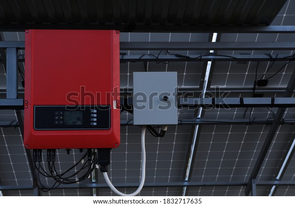Solar Battery Management System Controller Power库存照片1832717635 ...