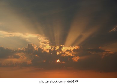 Solar Rays Through Clouds Sunset Stock Photo 666179 | Shutterstock