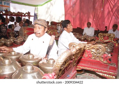 121 Kempul Images, Stock Photos & Vectors | Shutterstock