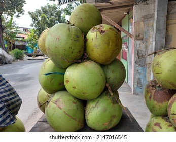 6,191 Coconut display Stock Photos, Images & Photography | Shutterstock