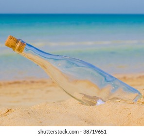 Castaway Bottle Stock Photo 27181138 | Shutterstock