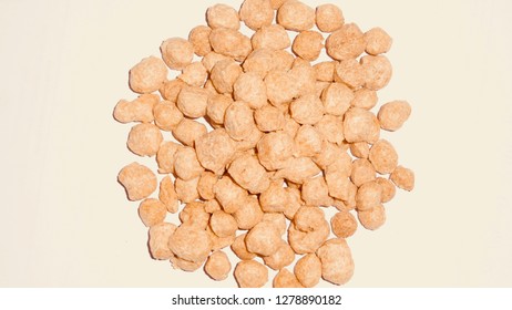 22 Mini soya chunk Images, Stock Photos & Vectors | Shutterstock