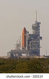 Space Shuttle On Launch Pad Stock Photo 320119 | Shutterstock