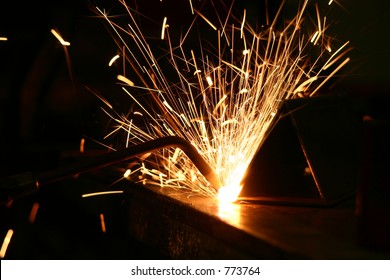 2,531 Mig welding sparks Images, Stock Photos & Vectors | Shutterstock