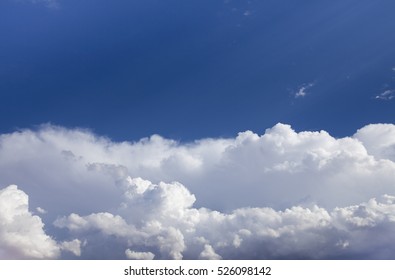 Split Blue Sky Clouds Stock Photo 526098142 | Shutterstock