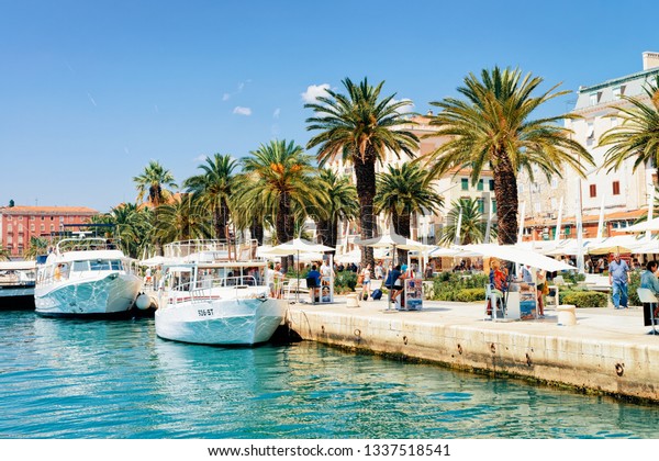 Split Croatia August 16 2016 Ships Stock Photo (Edit Now) 1337518541