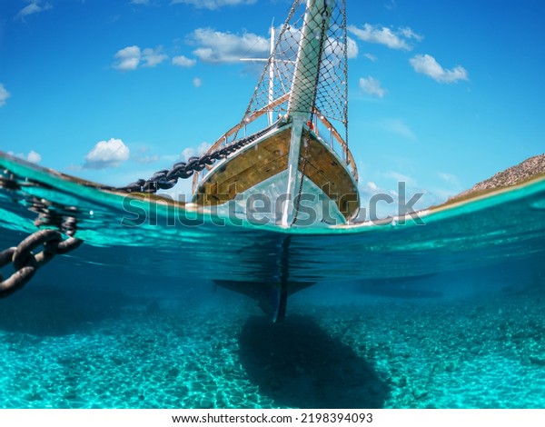 Split View Half Underwater View Beautiful Stock Photo 2198394093 ...