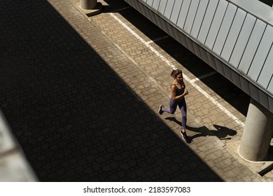 1,712 Running track from above Images, Stock Photos & Vectors ...