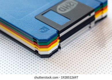759 Stack floppy disk Images, Stock Photos & Vectors | Shutterstock