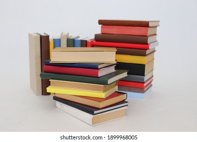 4,106 Pages falling out of book Images, Stock Photos & Vectors ...