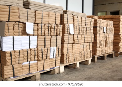 46 Waiting Goods Wrap Images, Stock Photos & Vectors | Shutterstock