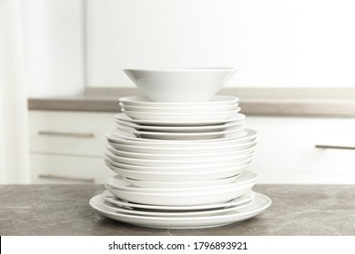 252,778 Plates stacked Images, Stock Photos & Vectors | Shutterstock