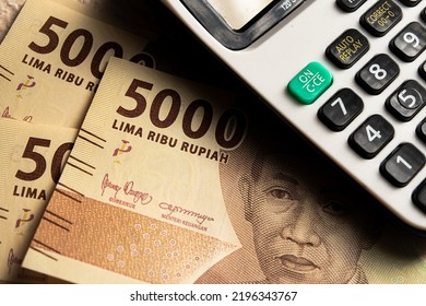 Stack Indonesian Five Thousand Rupiah Banknotes Stock Photo 2196343767 ...