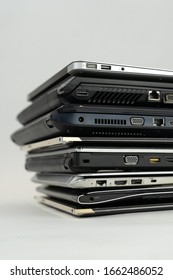 Stack Laptops On Top Eachother Stock Photo 1662486052 | Shutterstock