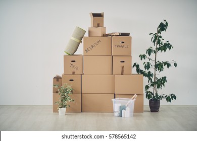 Stack Moving Boxes New House Stock Photo 578565142 | Shutterstock