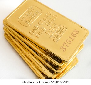 961 1 Ounce Gold Images, Stock Photos & Vectors | Shutterstock