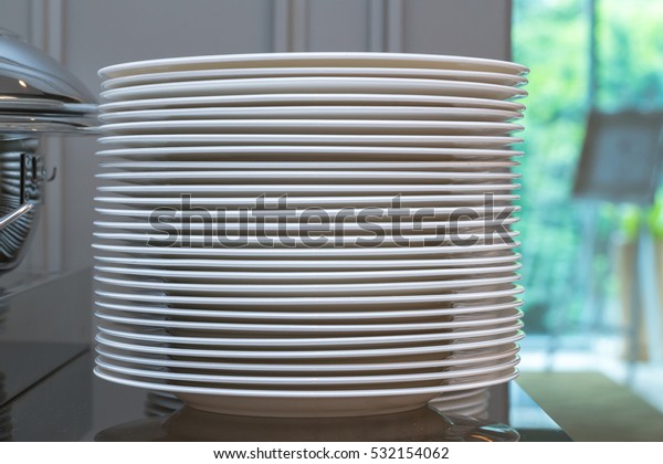 Stack White Ceramics Plate Stock Photo 532154062 | Shutterstock
