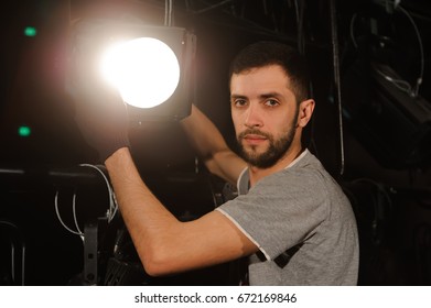 14,019 Stage workers Images, Stock Photos & Vectors | Shutterstock