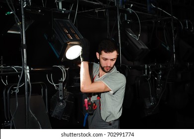 14,019 Stage workers Images, Stock Photos & Vectors | Shutterstock