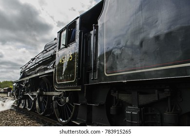 Steam Engine Side View Stock Photo 783915265 | Shutterstock