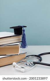390 Graduation Cap And Stethoscope Stock Photos, Images & Photography ...