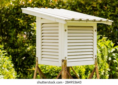 79 Stevenson screen Images, Stock Photos & Vectors | Shutterstock