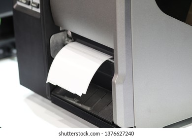 45 Barcode Sticker Printing Machine. Images, Stock Photos & Vectors ...
