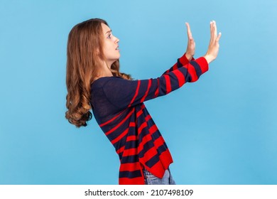694 Scared woman side view Images, Stock Photos & Vectors | Shutterstock